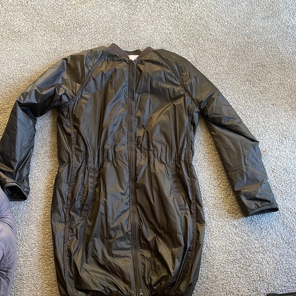Athleta | Jackets & Coats | Athleta Green Anorak | Poshmark